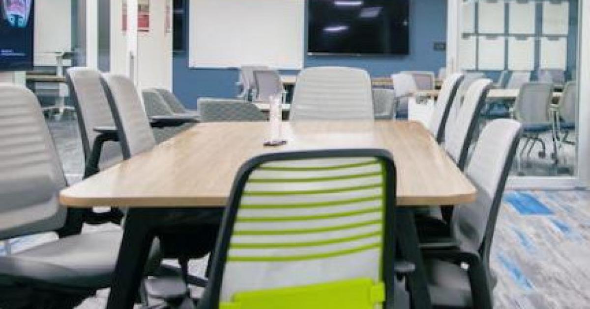 Knight DREAM Lab - Open Seating Area | UO Libraries